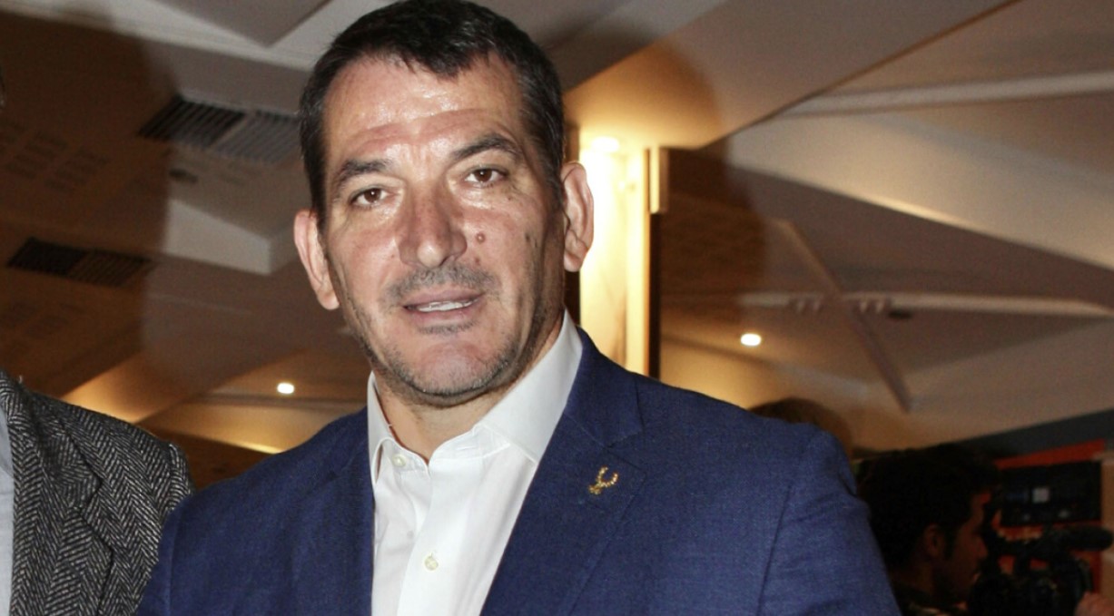 Pirro Dhima tregon historinë e pazakontë nga fëmijëria: Bashkë me ...